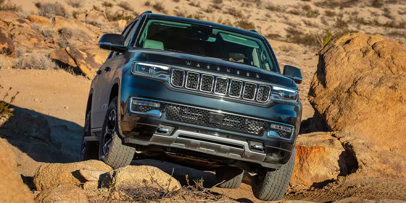 2025 Jeep Wagoneer S Electric SUV Debuts With Premium Features - Laura ...
